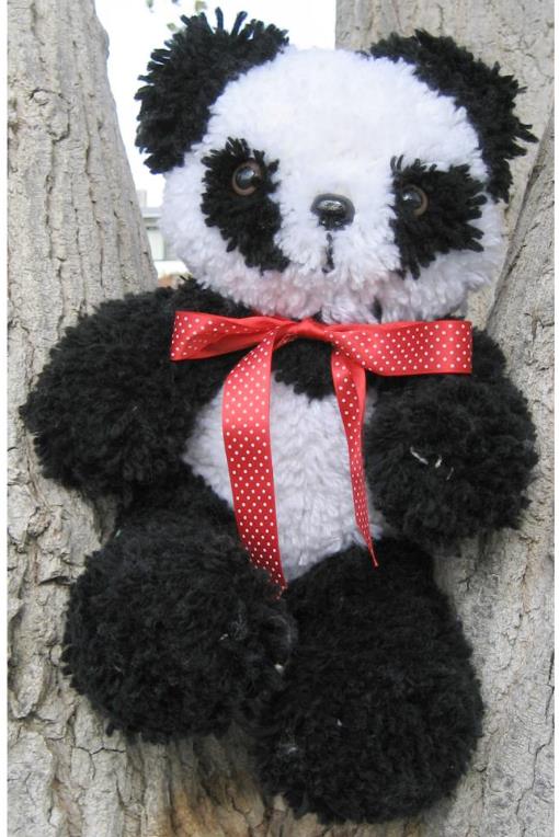 "Panda Huggables Animal" | Latch Hook Kit