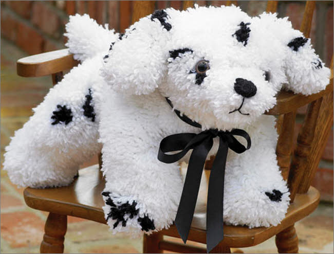 "Huggables Puppy Stuffed Toy Latch Hook Kit"